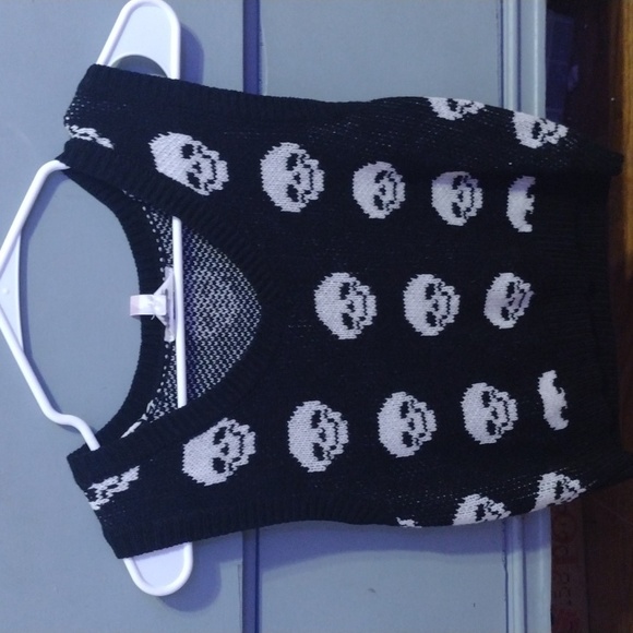 No Boundaries | Shirts & Tops | Too Small | Poshmark